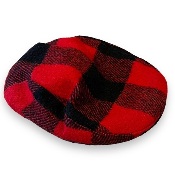 Vintage | Accessories | Vintage Buffalo Plaid Flat Cap Red Black Check ...